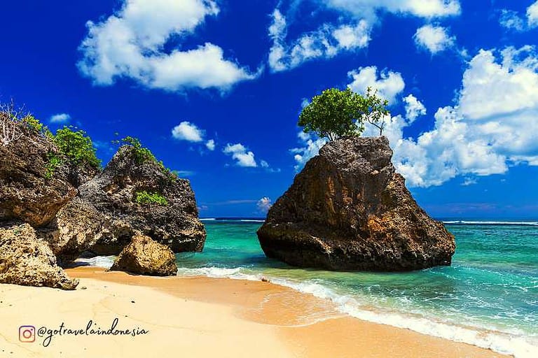 Liburan Ke Pantai Bingin Pecatu | Pantai Seru Di Pecatu Bali