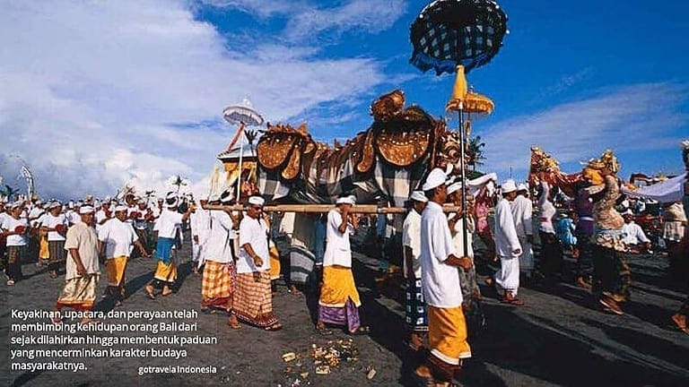 Informasi Umum Tentang Bali | Sejarah Pariwisata Pulau Bali