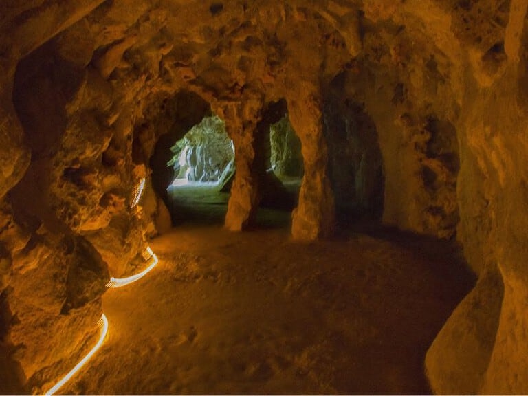 Sejarah Gua Belanda Bandung: Daya Tarik, Mitos, dan Aktivitas